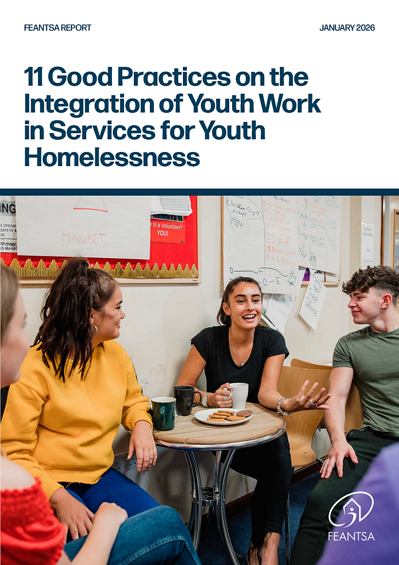 11 Good Practices on the Integration of Youth Work in Services for ...